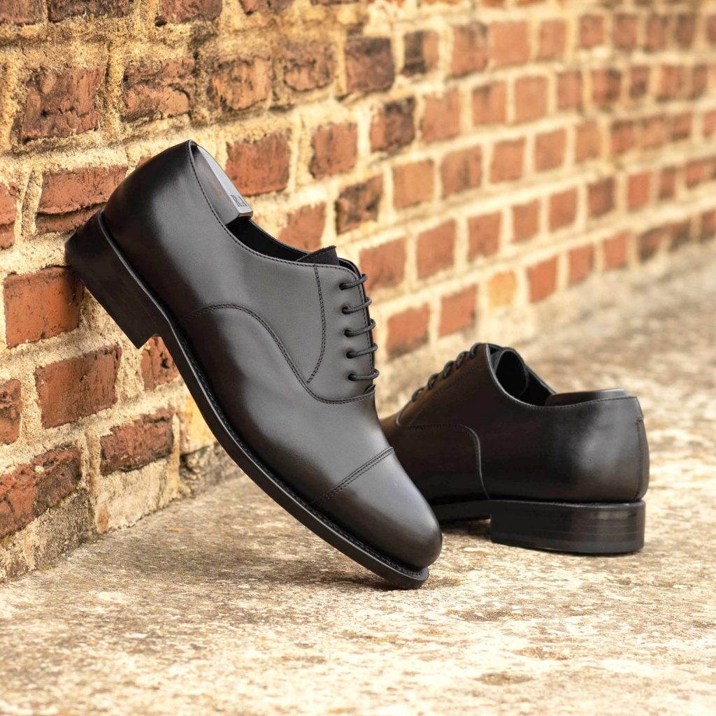 The Timeless Allure: Why Are Oxford Shoes So Popular? | Robert August