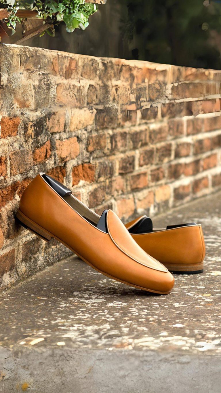 Sheridan Rd. Men's Belgian Slippers No.8157 | Robert August