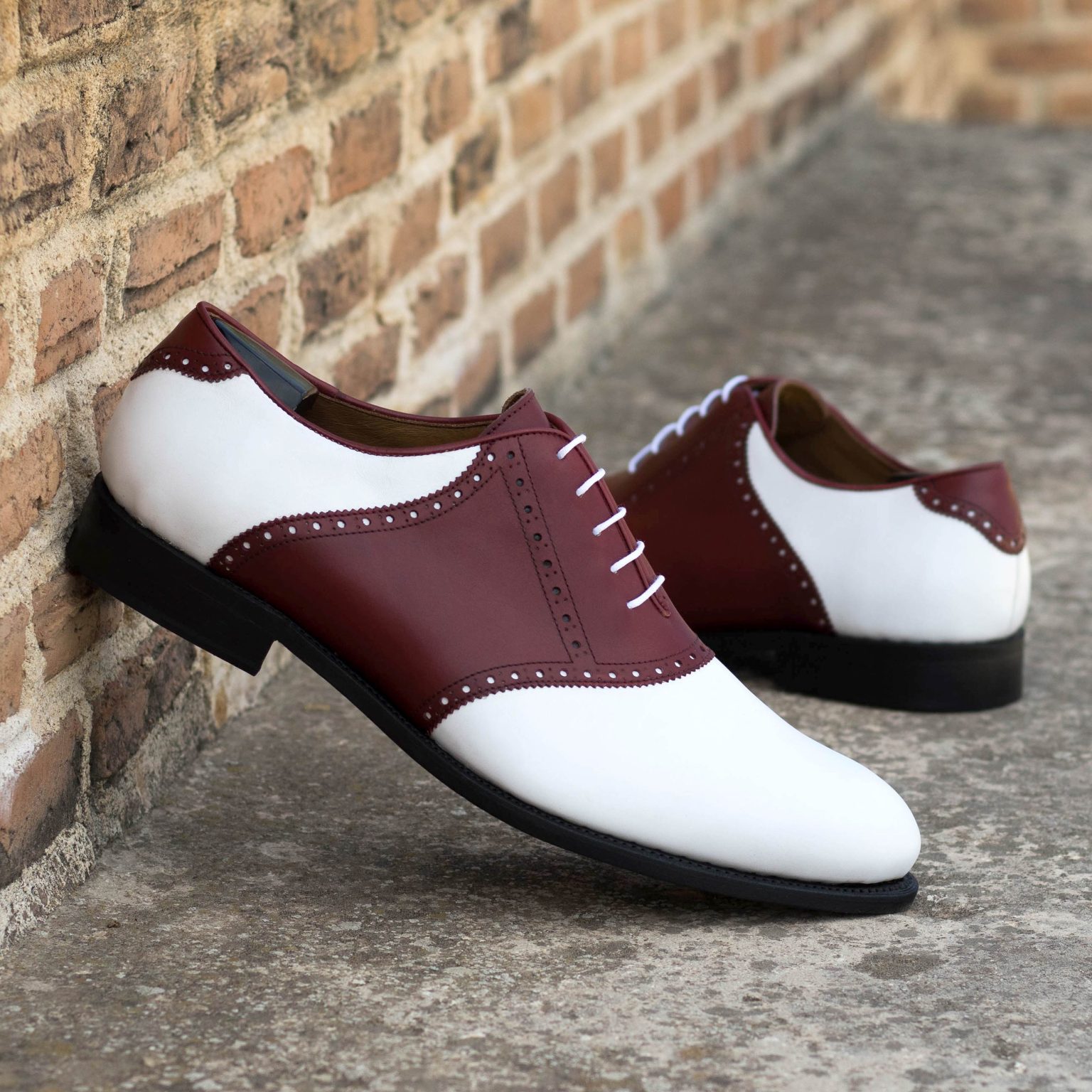 Lincoln Ave. Men's Goodyear Welt Saddle Shoes No.8233 | Robert August